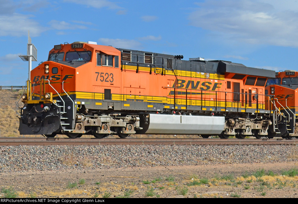 BNSF 7523